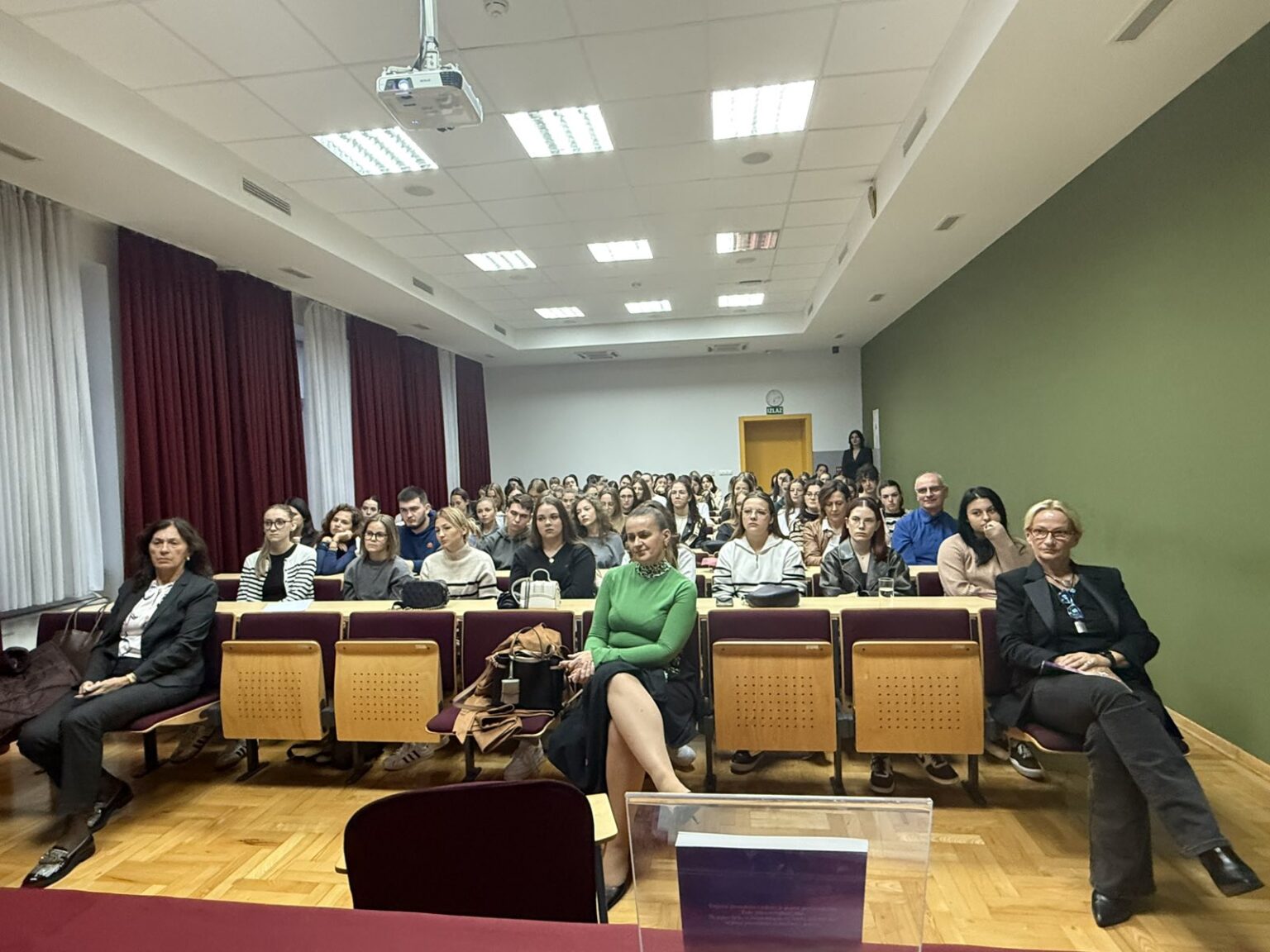 Na FOOZOS-u predstavljena knjiga KAMEN LJUBAVI Rone Miler – FOOZOS